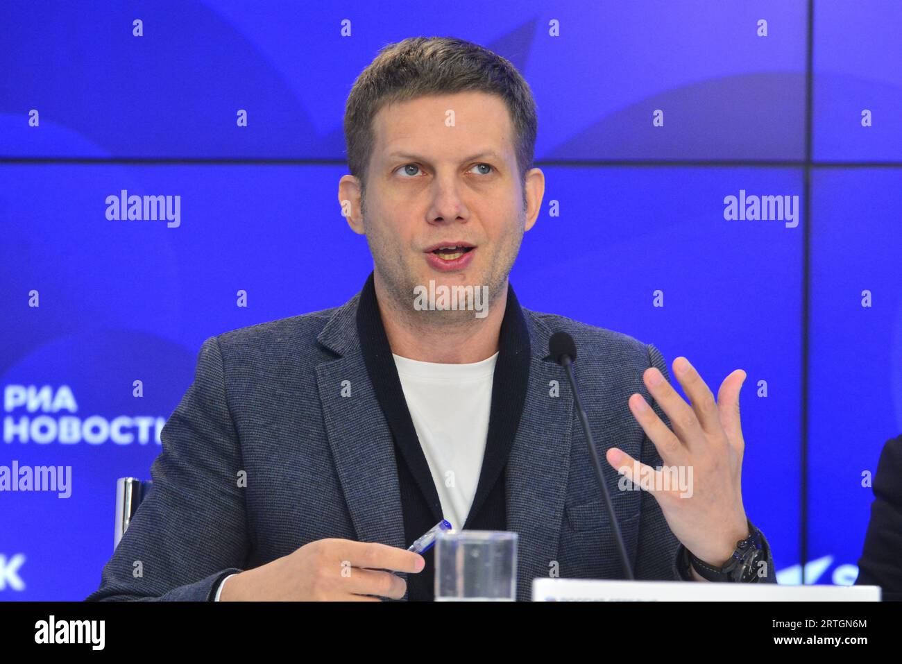 Press conference - presentation of the new season of the documentary ...