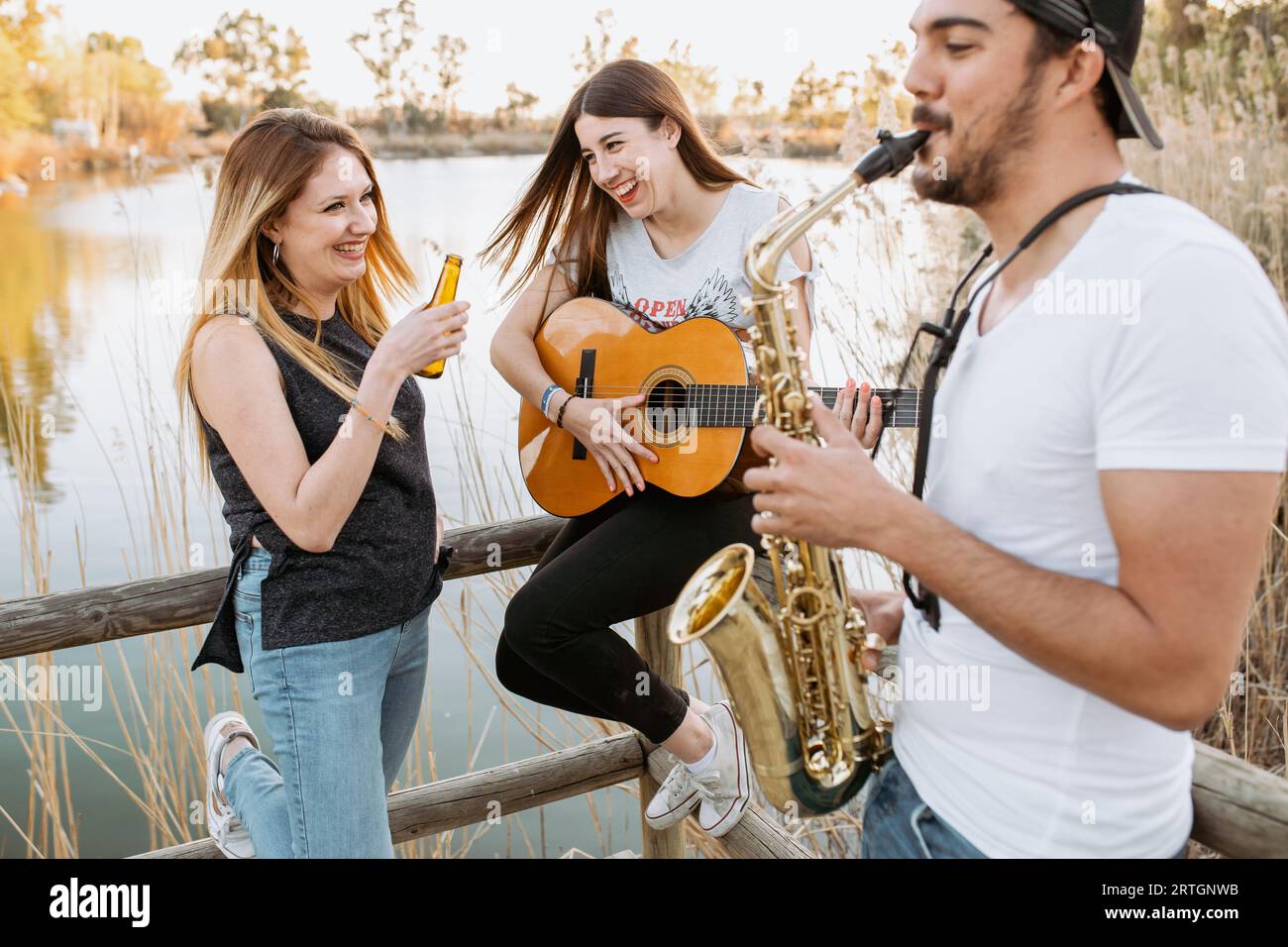 Musical instruments and drink hi-res stock photography and images - Alamy
