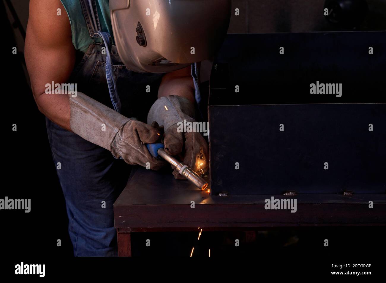 Welding gun hi-res stock photography and images - Alamy