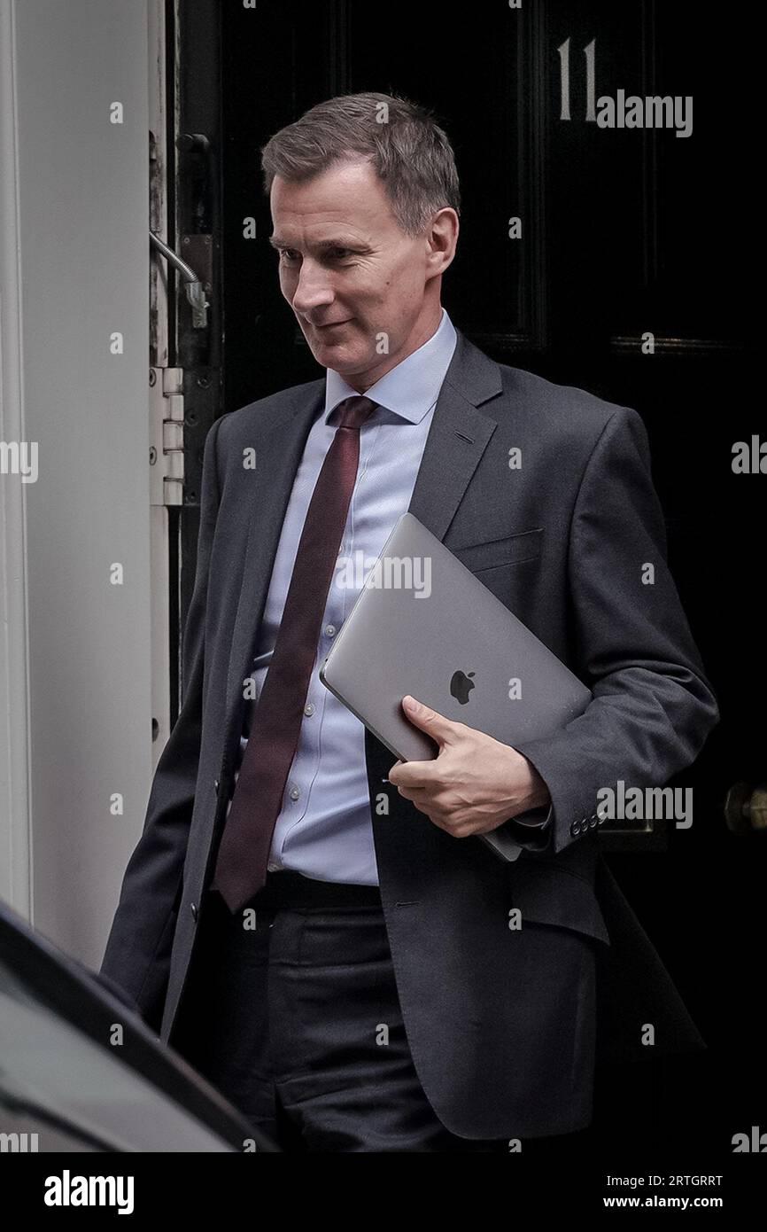 Jeremy hunt chancellor no 11 hi-res stock photography and images - Alamy