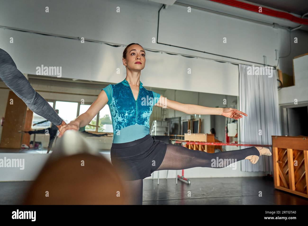 Classical dance academy hi-res stock photography and images - Alamy