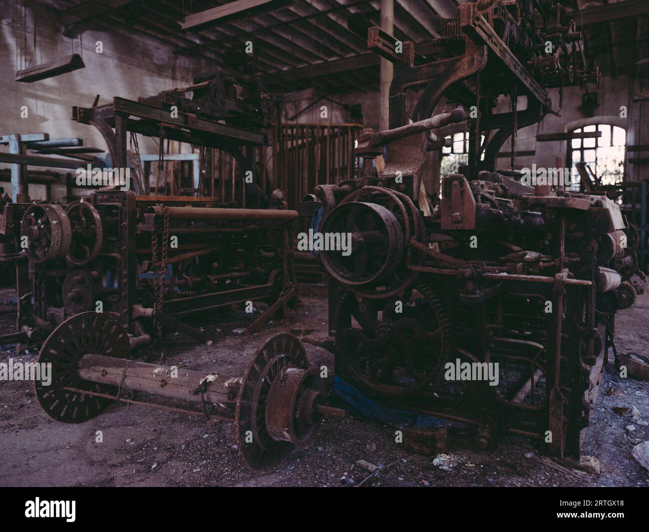 Dusty factory floor hi-res stock photography and images - Alamy