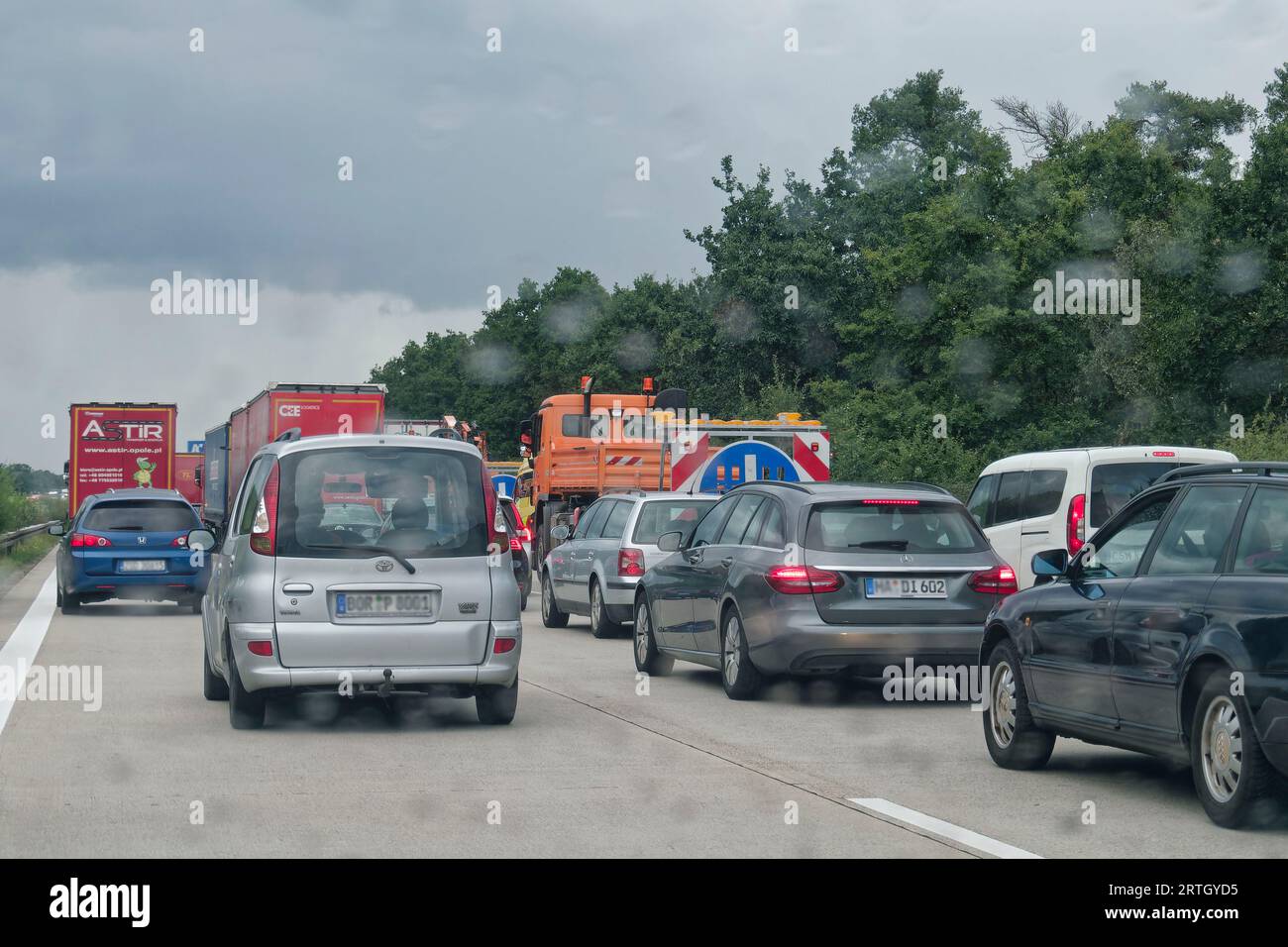 Elegantes Stau Auf A2 Richtung Hannover Ein Verkehrschaos Mit Stil