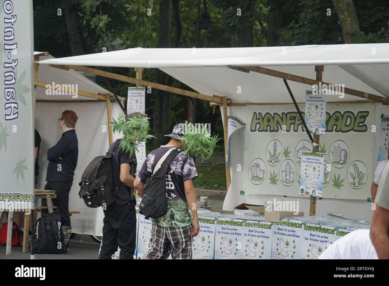 Hanfparade 2023, Alexanderplatz, Demo zu Legaliserung von Cannabis ...