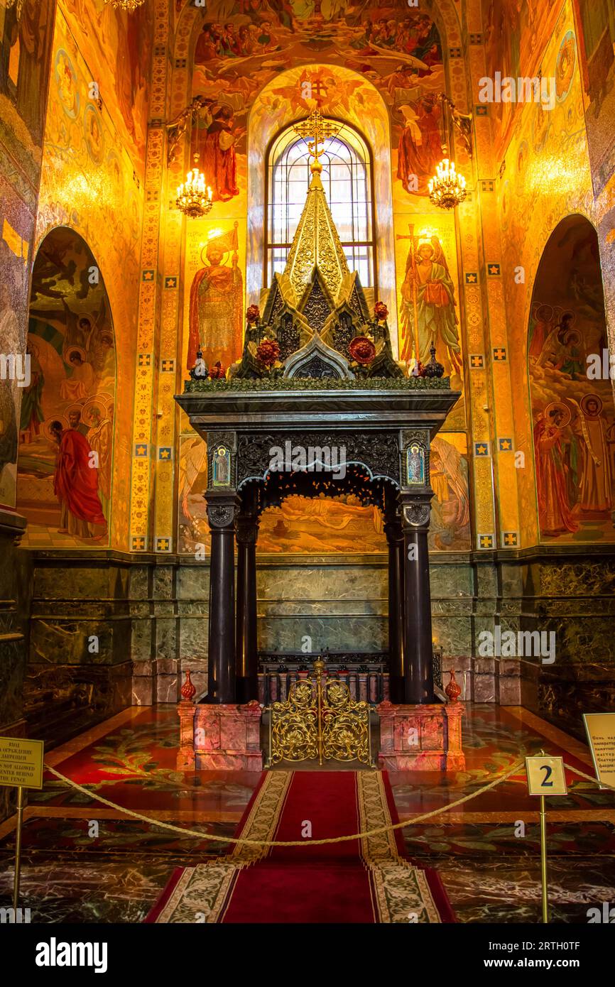 Blood ceiling temple hi-res stock photography and images - Alamy