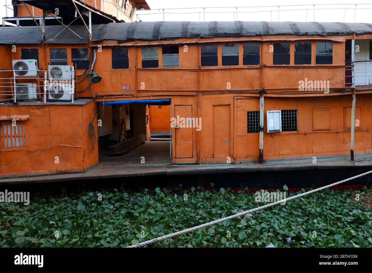 Dhaka, Dhaka, Bangladesh. 13th Sep, 2023. Traditional Paddle steamer of ...