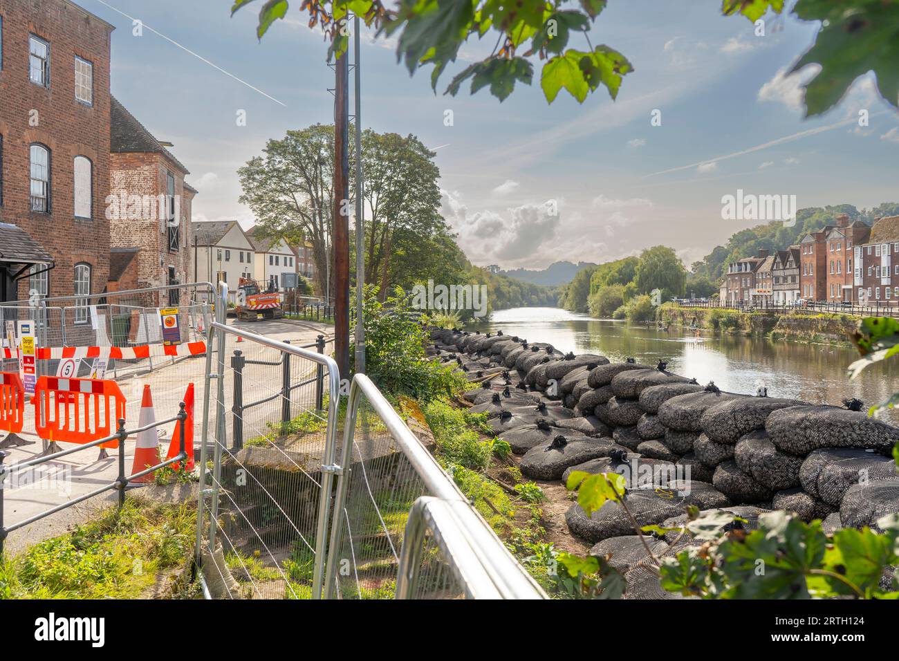 Bewdley, UK. 13th September, 2023. Flood defence work underway at ...