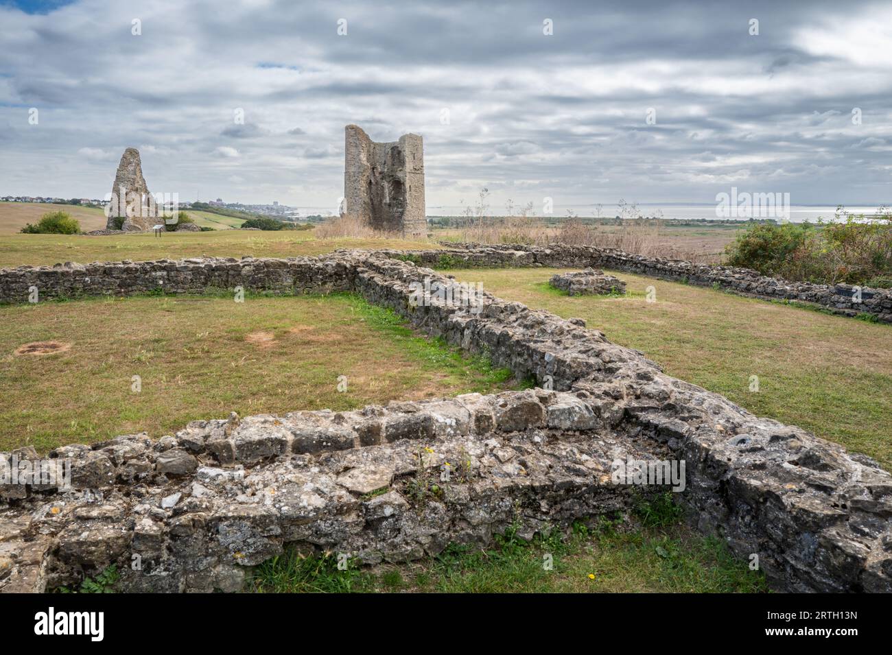 Kentish country castle hi-res stock photography and images - Alamy