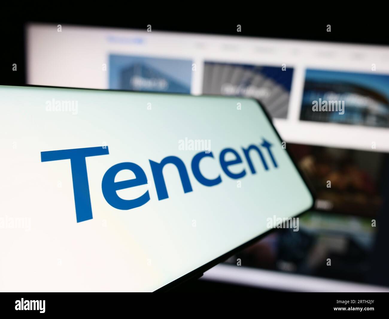 Tencent logo hi-res stock photography and images - Alamy