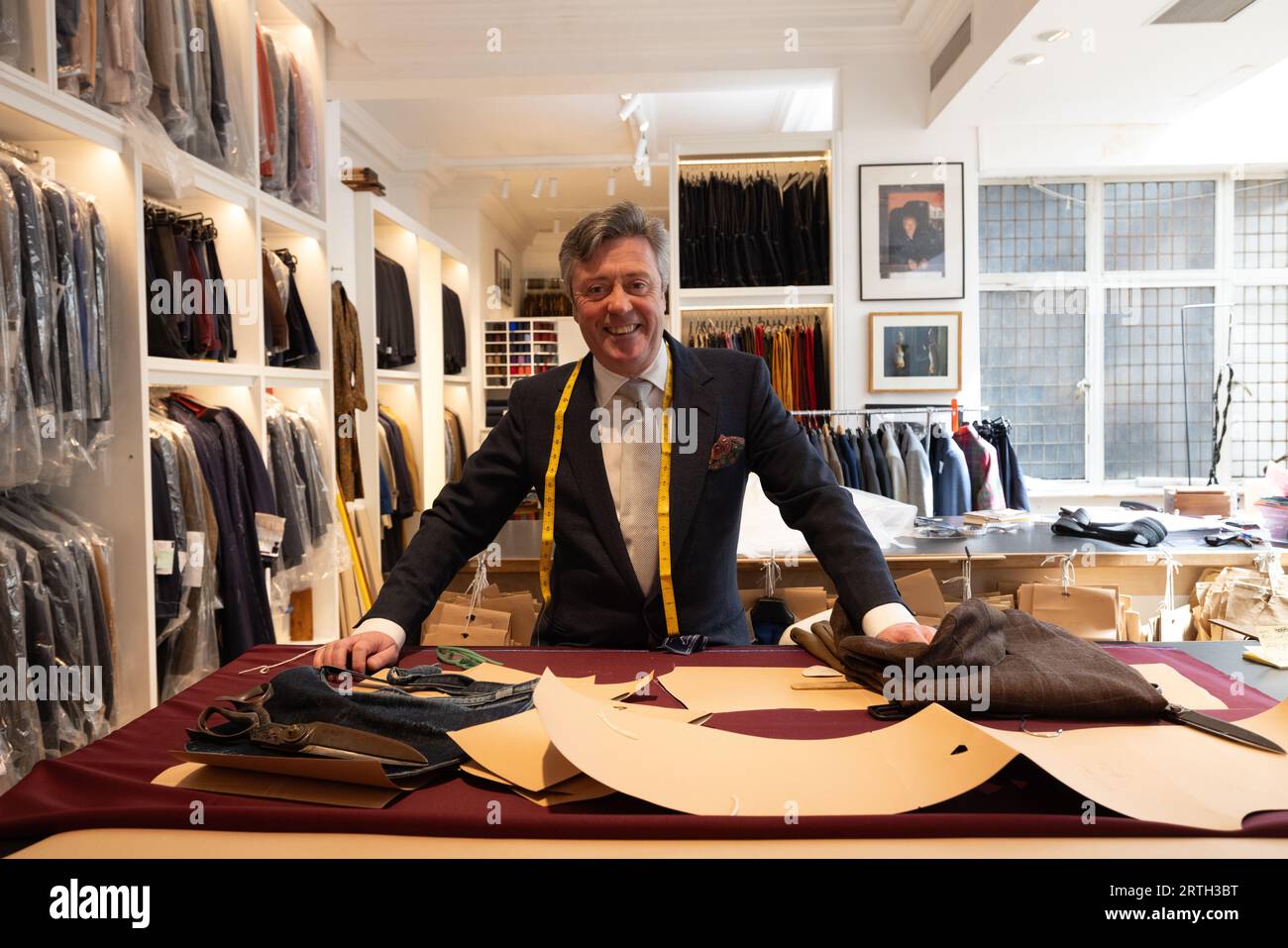 Richard anderson tailor hi-res stock photography and images - Alamy