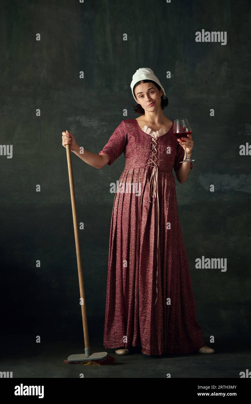 Woman mop vintage hi-res stock photography and images - Alamy