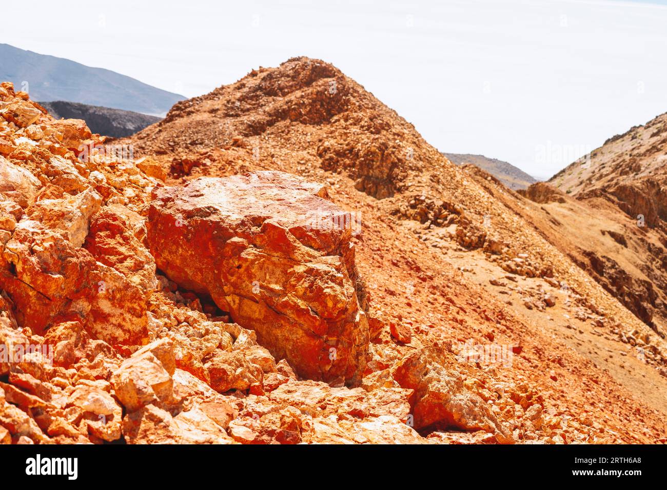 Red crater volcano hi-res stock photography and images - Alamy