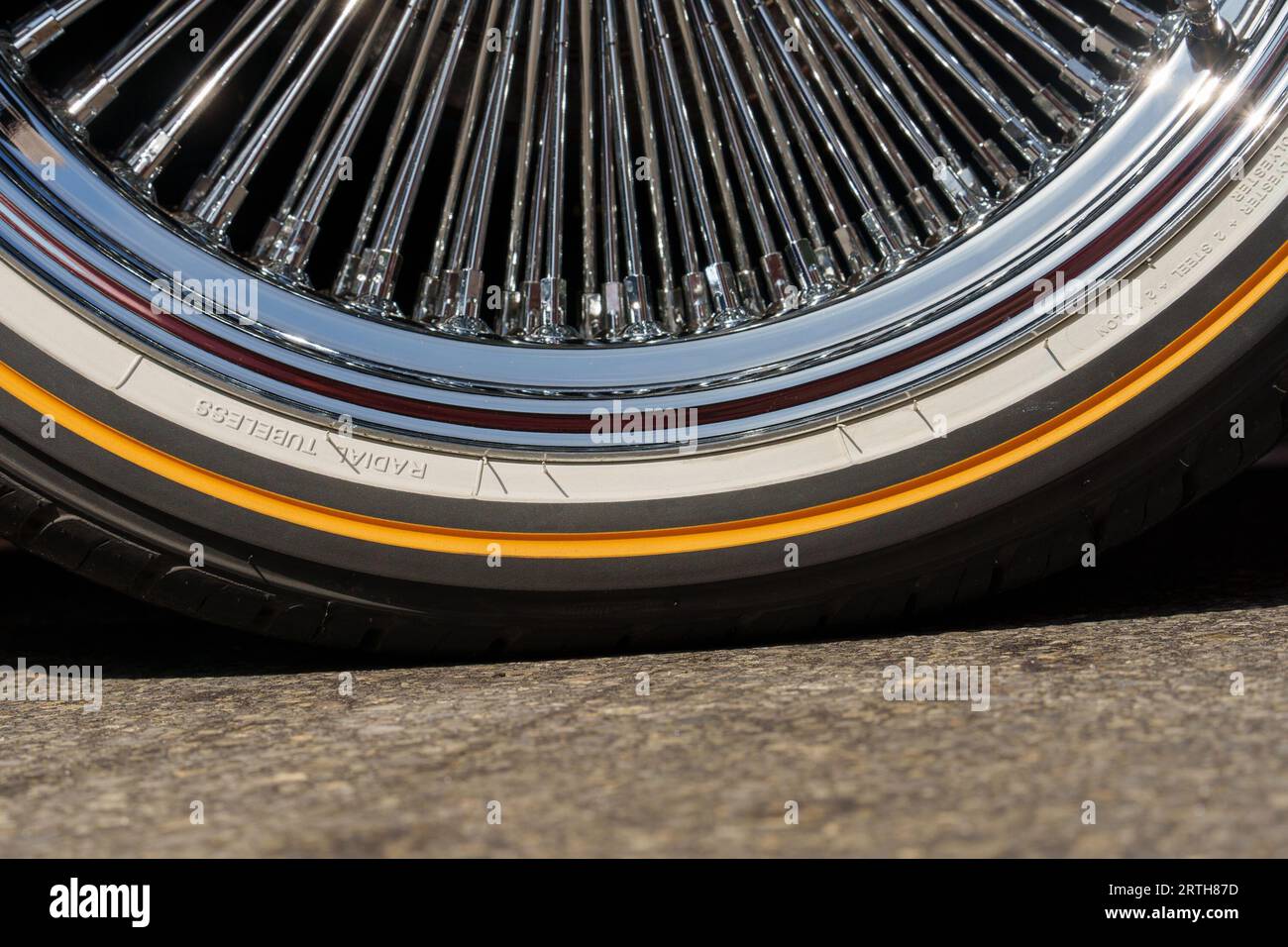 High resolution wire cable hi-res stock photography and images - Alamy