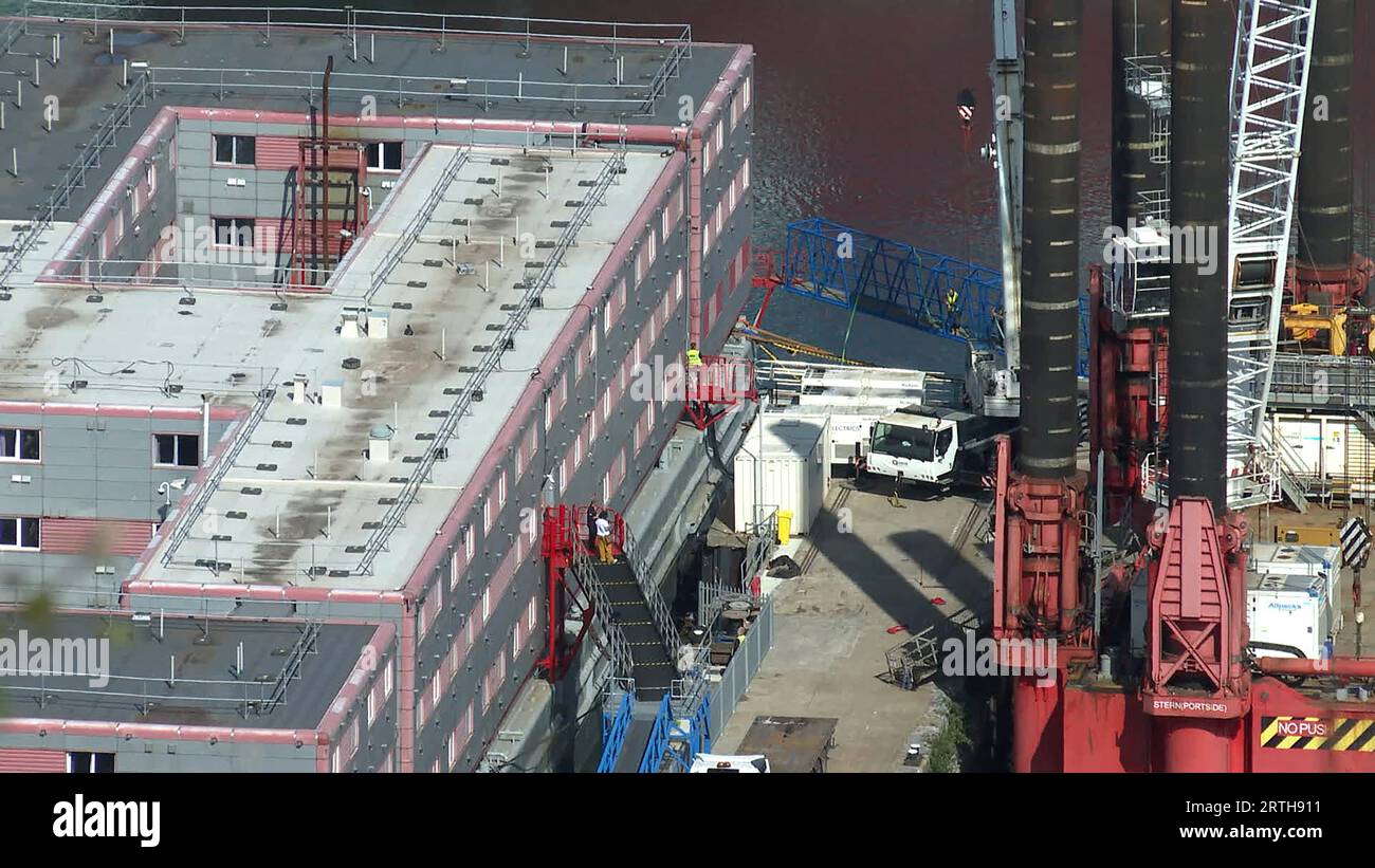 Barge ramp hi-res stock photography and images - Alamy