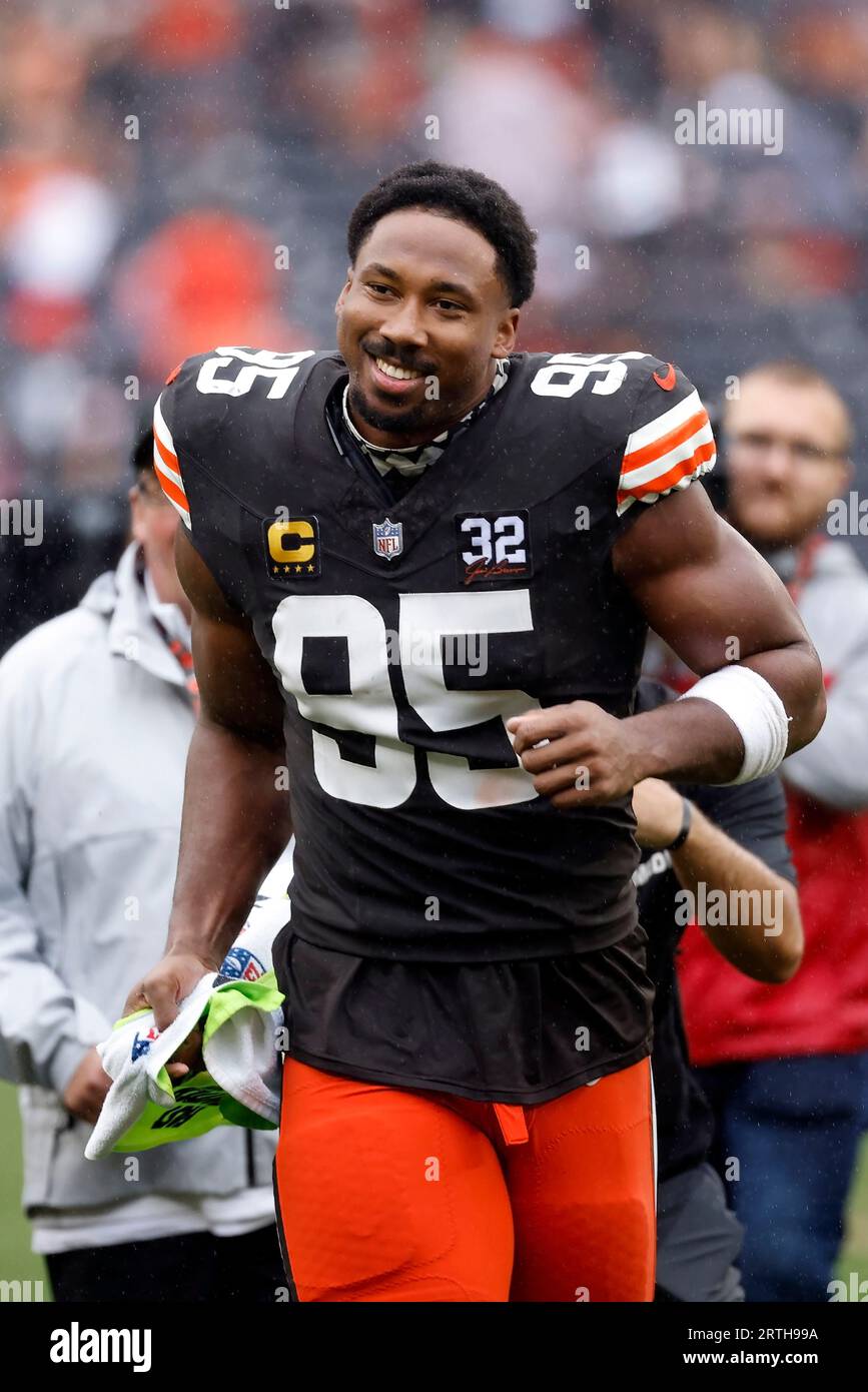 Cleveland Browns defensive end Myles Garrett (95) celebrates while ...