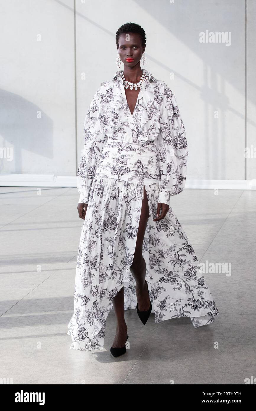 New York, USA. 12th Sep, 2023. Model Amar Akway walks on the runway at ...