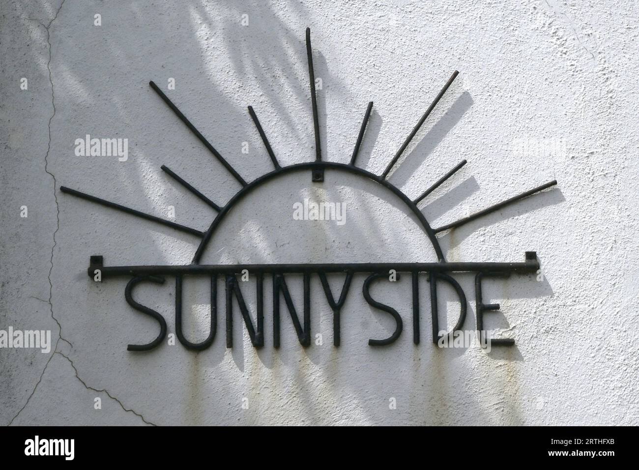 Metal sign house hi-res stock photography and images - Alamy