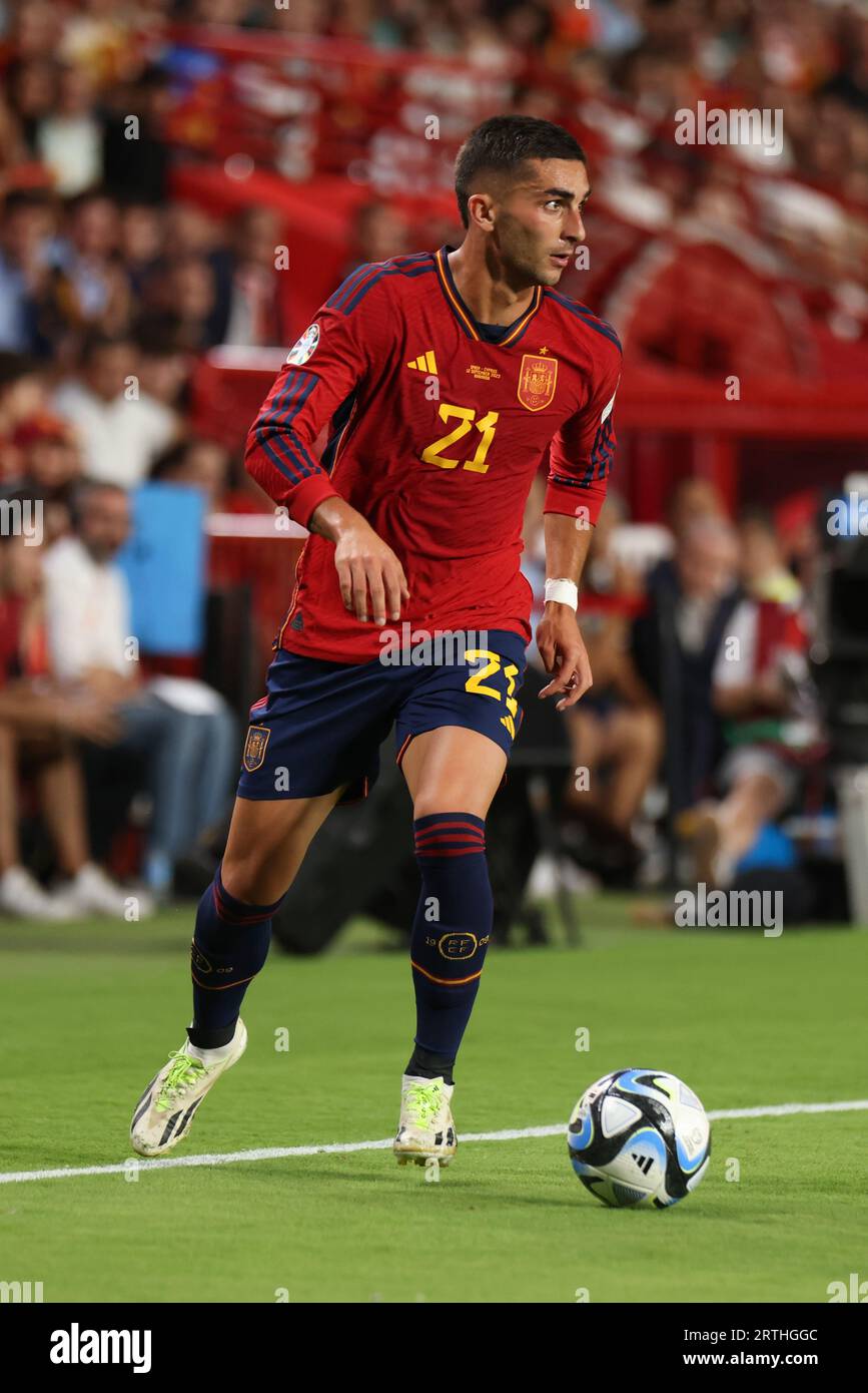 Granada, Spain. 12th Sep, 2023. GRANADA, SPAIN - SEPTEMBER 12: Ferran ...