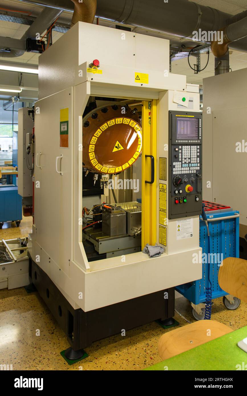 Manufacture visit in Switzerland for a guided tour and explanation of ...