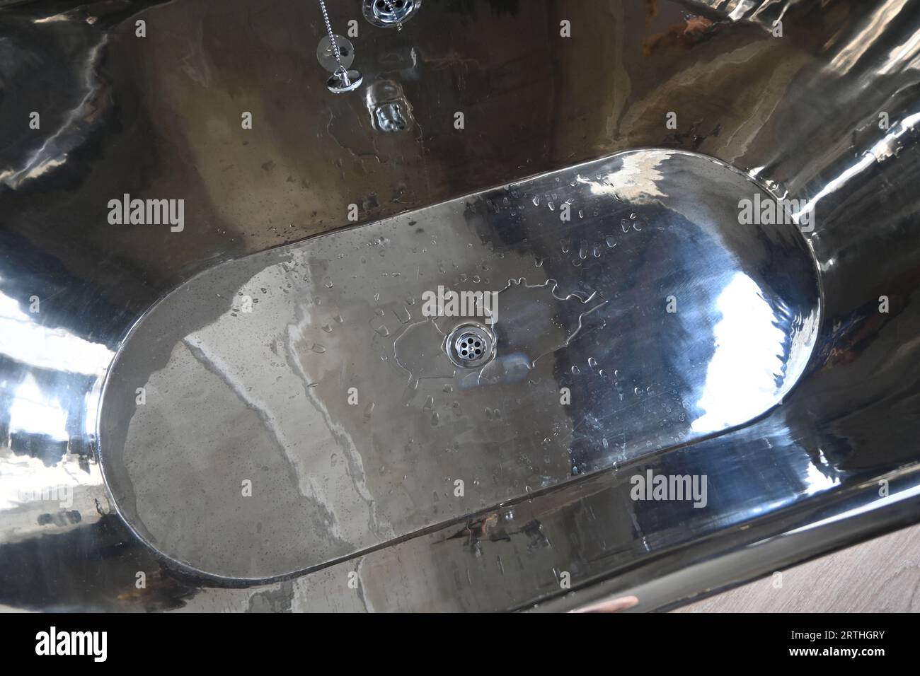 overhead view of free standing bath Stock Photo - Alamy