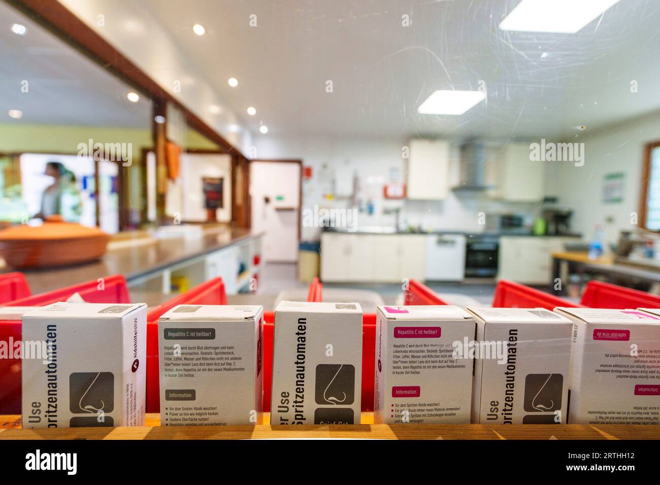 Mainz, Germany. 13th Sep, 2023. Sets for consuming drugs through the ...
