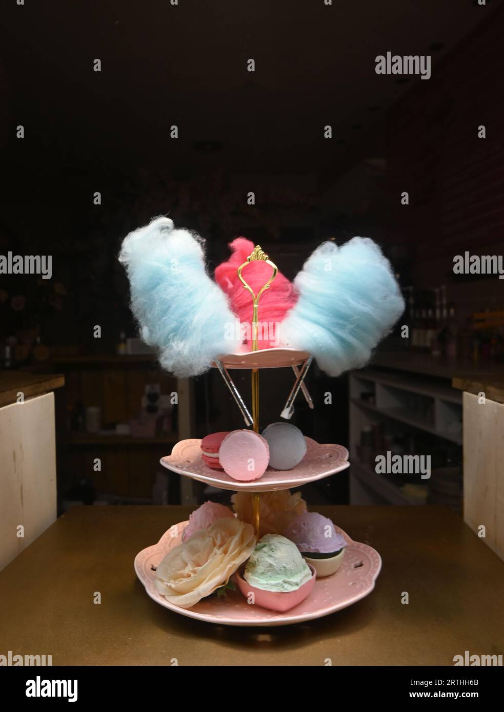 Candy floss stand hi-res stock photography and images - Alamy