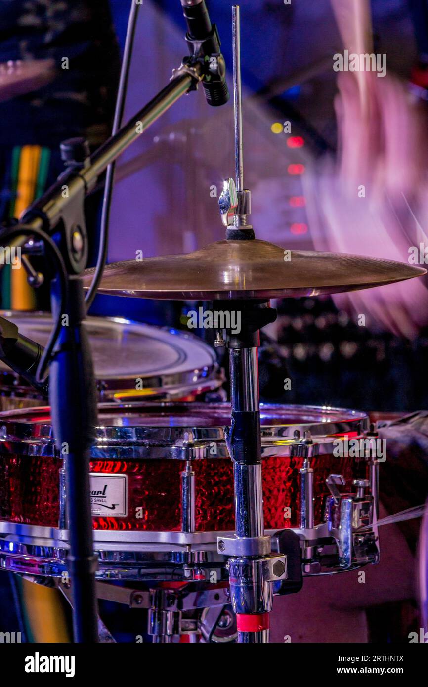 Hand held drums hi-res stock photography and images - Alamy
