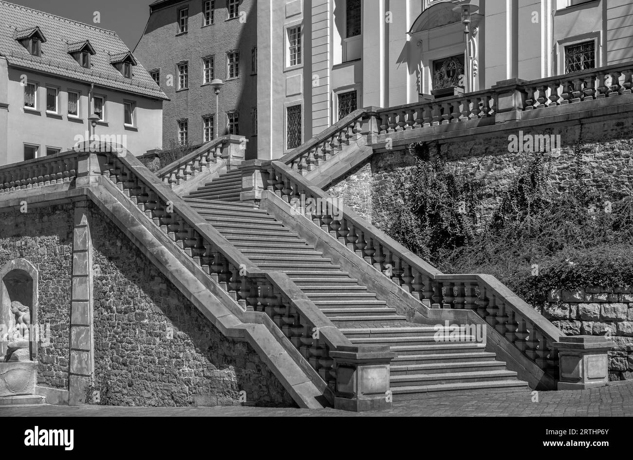 Old balustrade stone staircase hi-res stock photography and images - Alamy