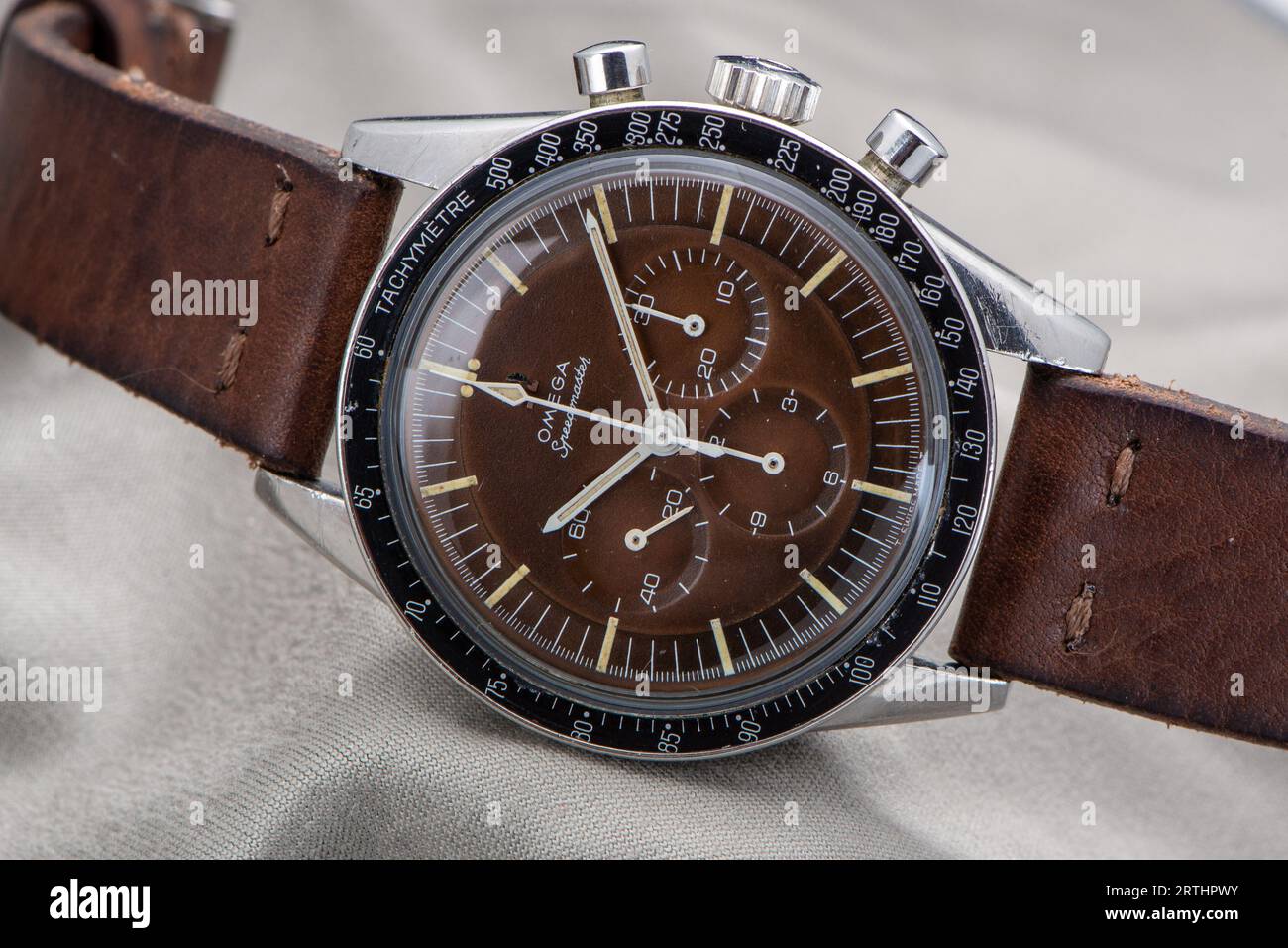 Straight lugs hi-res stock photography and images - Alamy