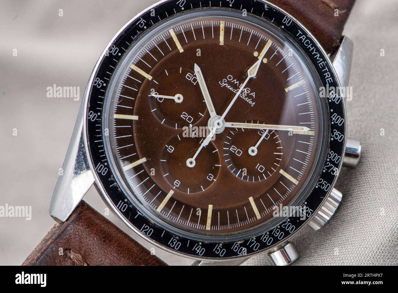 Straight lugs hi-res stock photography and images - Alamy