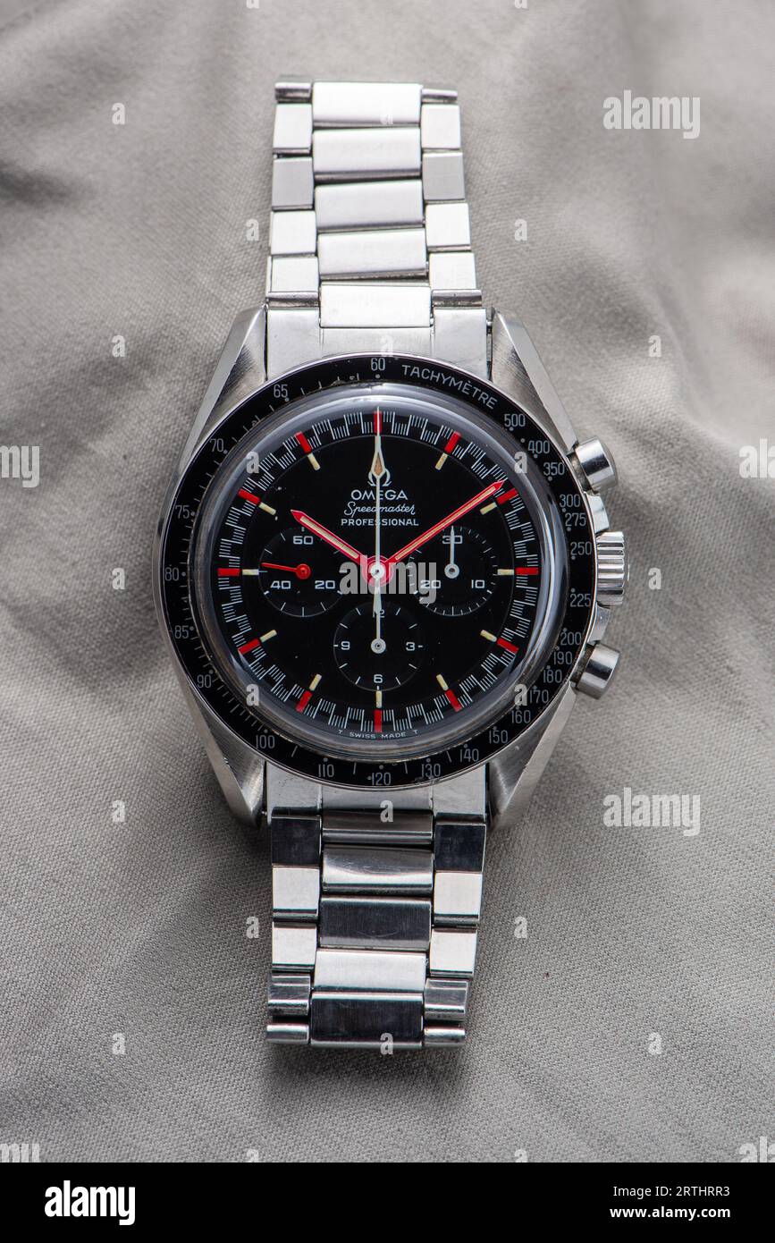 Red tachymeter hi-res stock photography and images - Alamy
