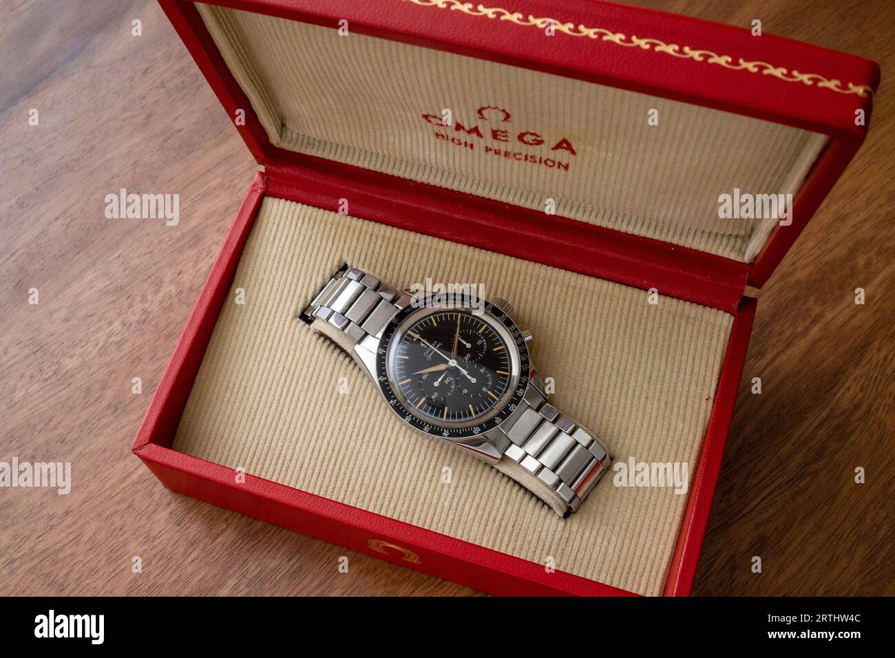Omega Speedmaster 2998-1 Oval-O Stock Photo - Alamy