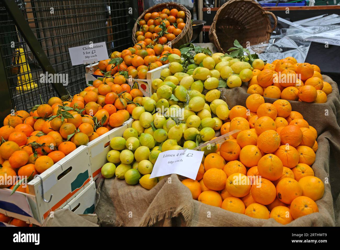 Large citrus fruits hi-res stock photography and images - Alamy