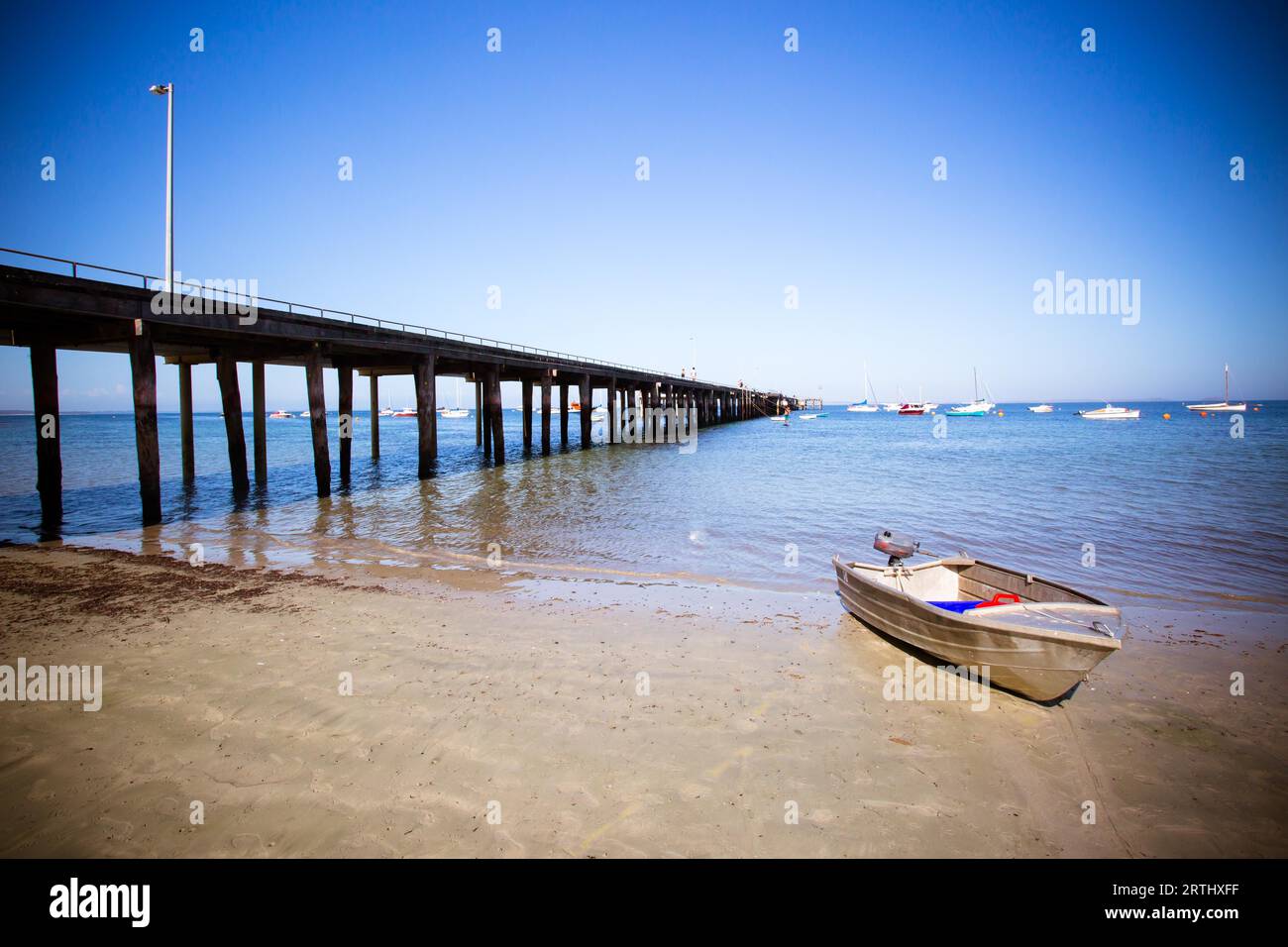 Flinders back beach and pier on a hot summer's evening in the ...