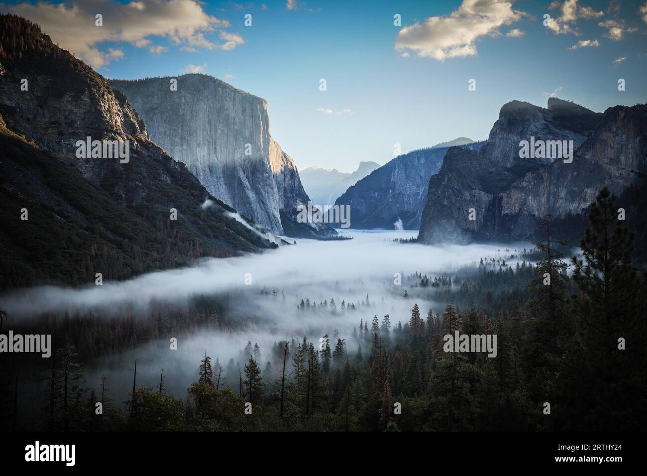 The iconic view of Yosemite Valley and the magnificent El Capitan at ...