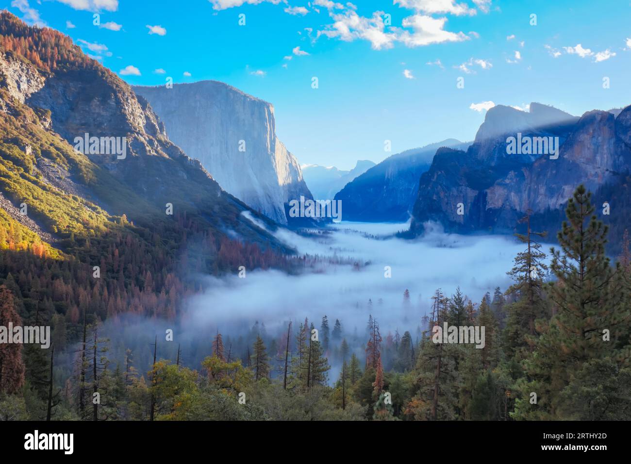 The iconic view of Yosemite Valley and the magnificent El Capitan at ...