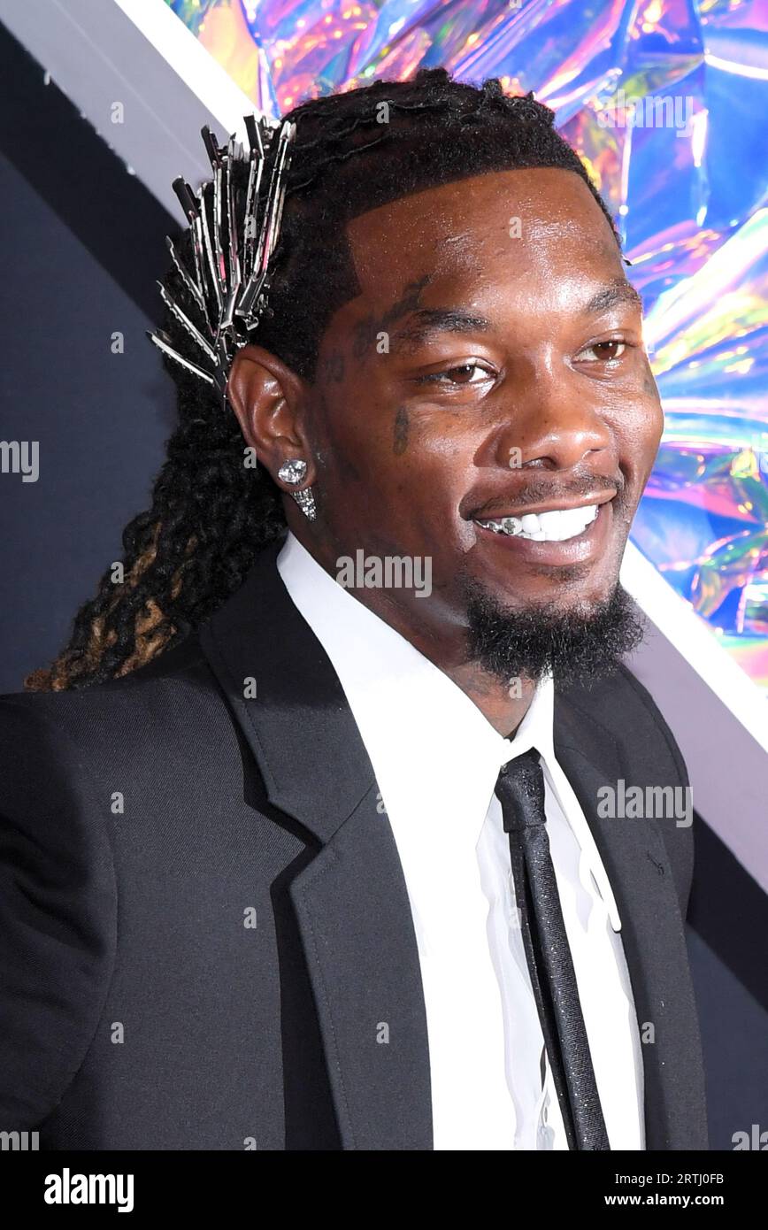Offset walking on the red carpet at the 2023 MTV Video Music Awards ...