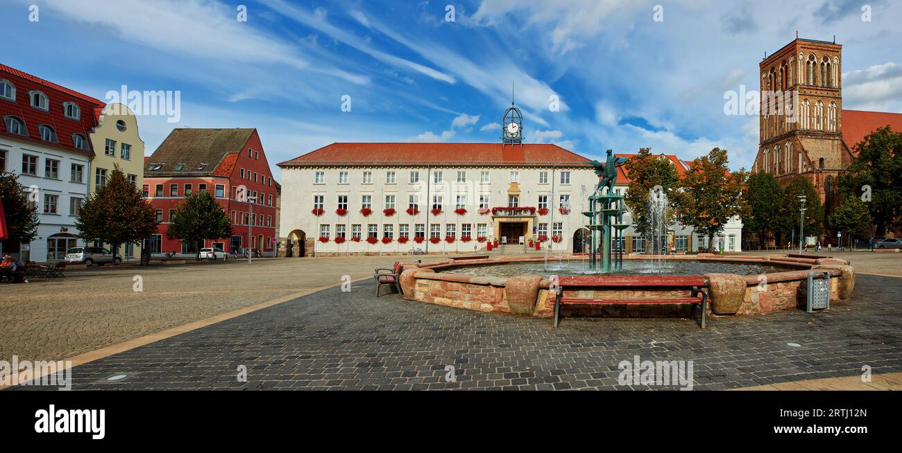 Market in anklam hi-res stock photography and images - Alamy