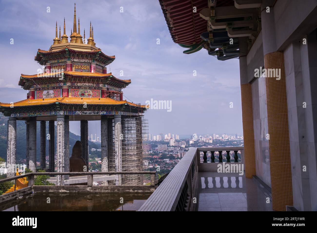 Guan yin chinese temple hi-res stock photography and images - Alamy