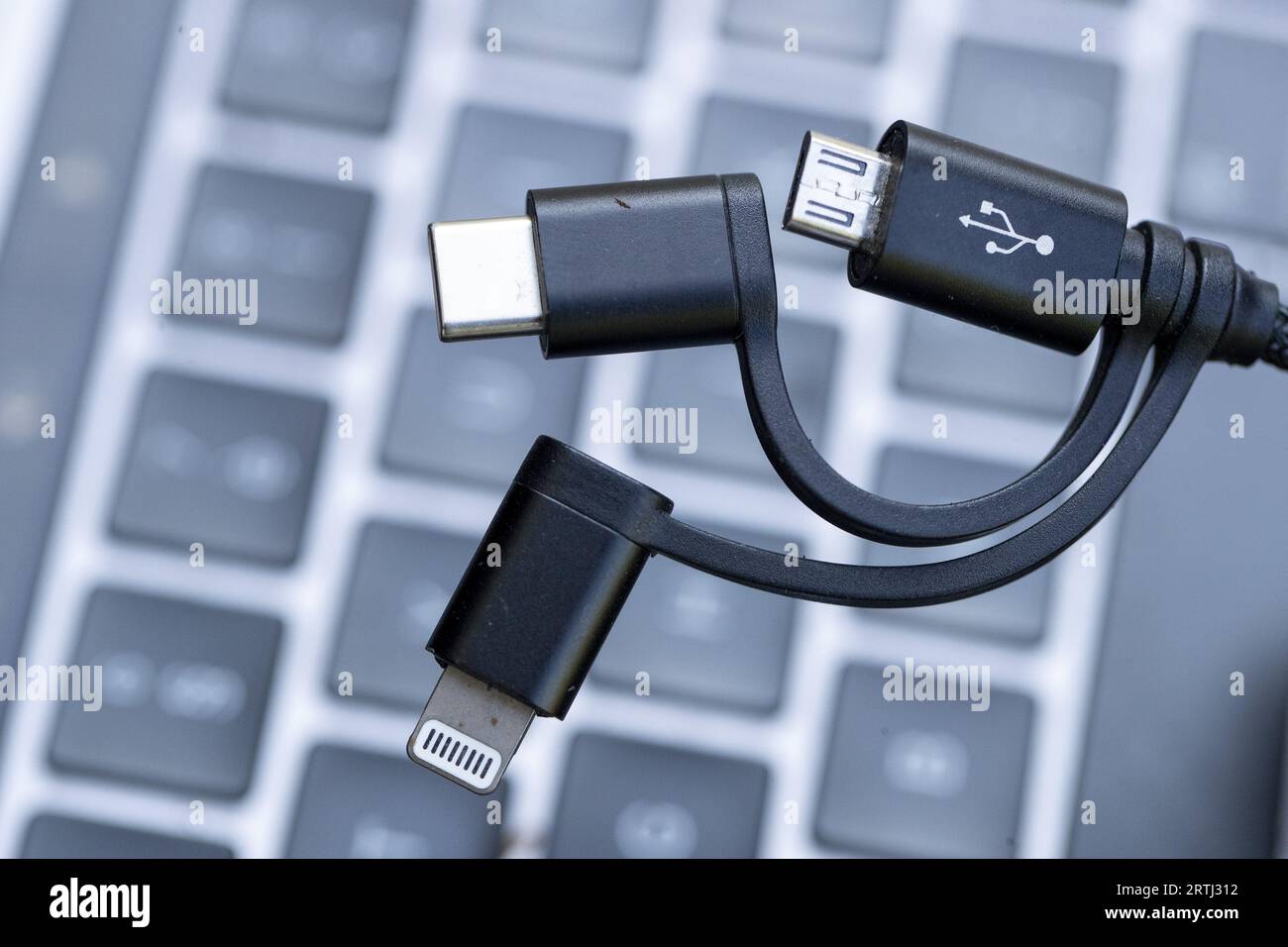 Usb c port hi-res stock photography and images - Alamy