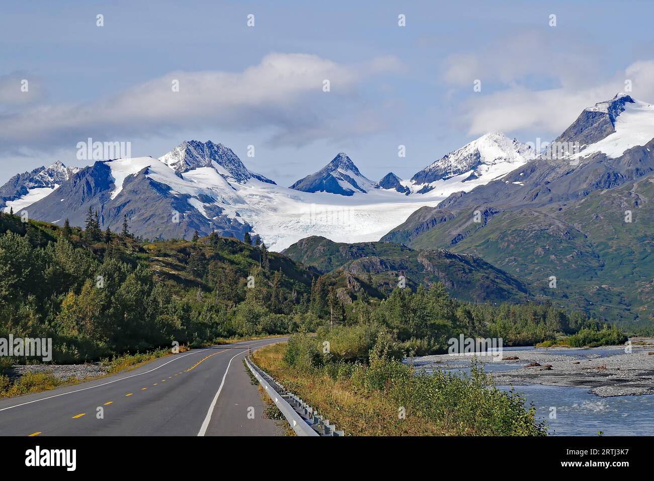 Snow-capped mountains and glaciers, autumn, Valdez, Richardson Highway ...