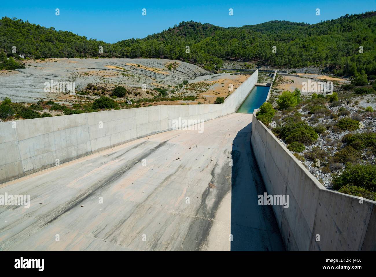 Gadoura Dam, Rhodes Reservoir, Dodecanese, Greece Stock Photo - Alamy
