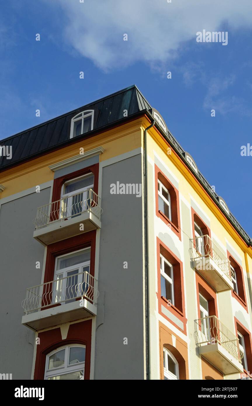 Picturesque building facade hi-res stock photography and images - Alamy