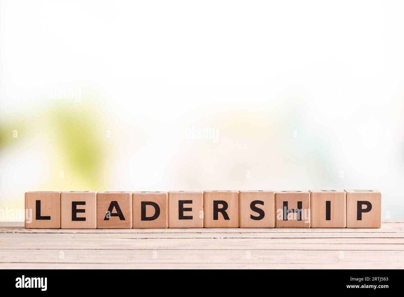 Leadership sign hi-res stock photography and images - Alamy
