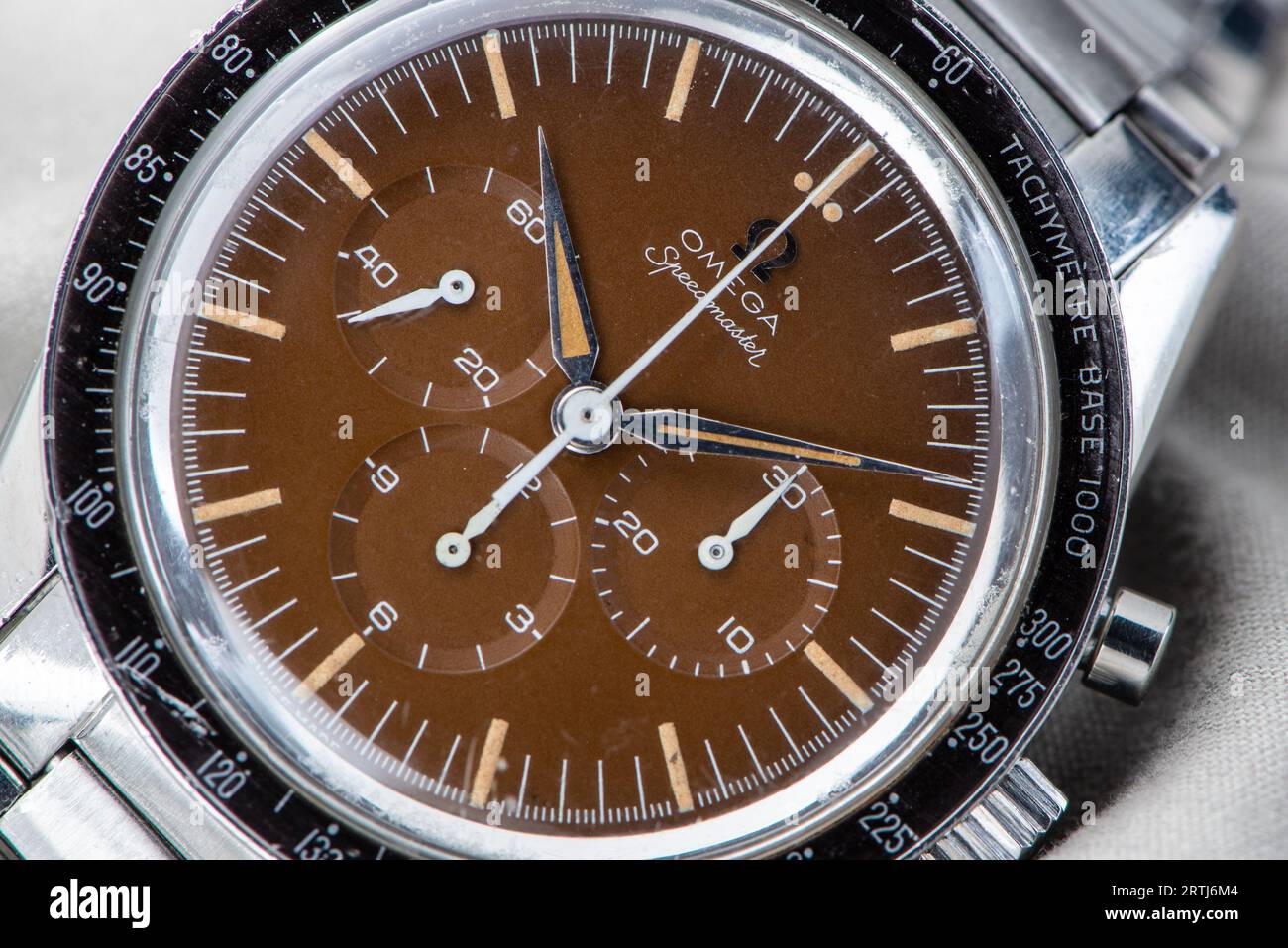Omega Speedmaster CK 2915-3 Tropical Stock Photo - Alamy
