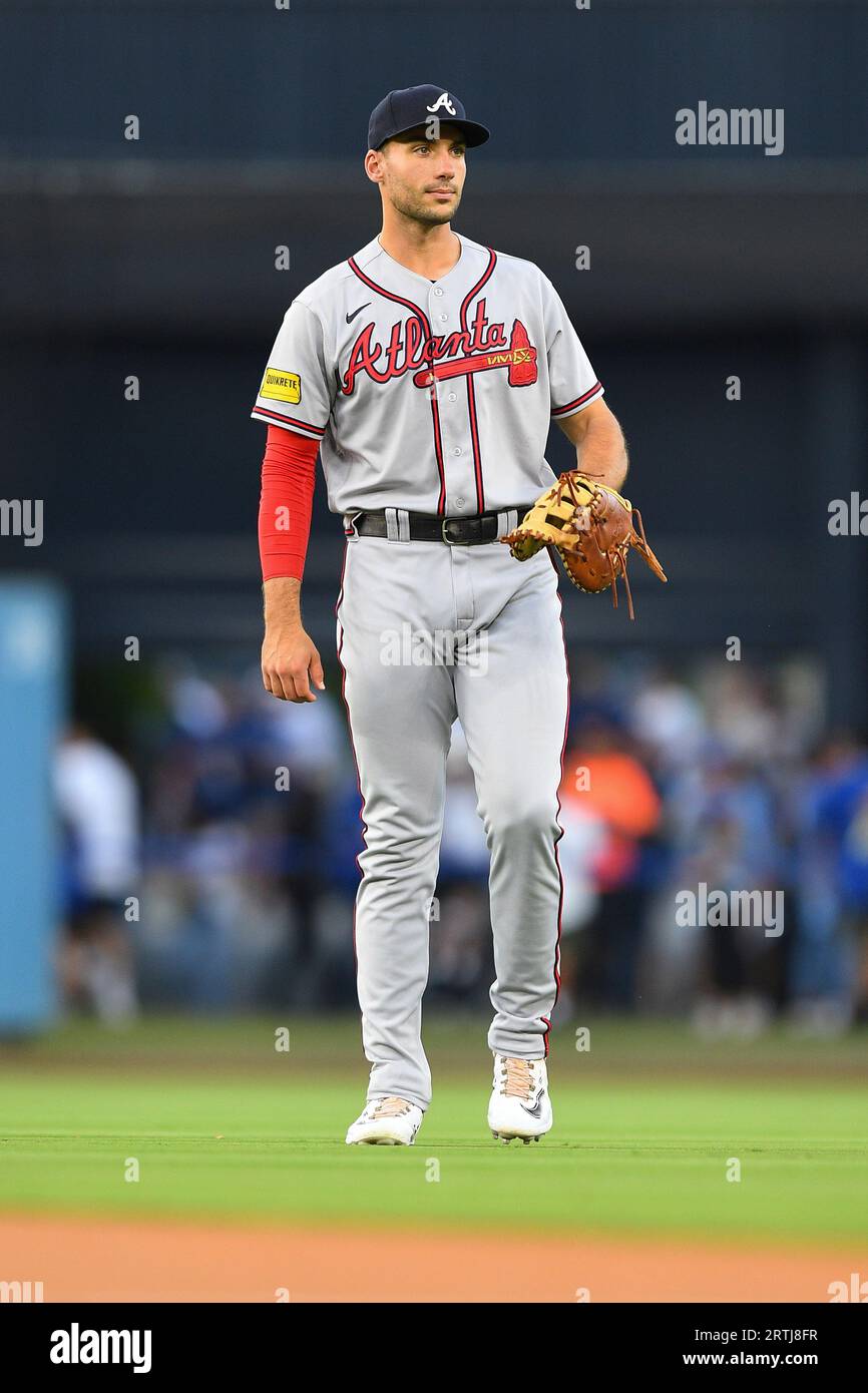 LOS ANGELES, CA - AUGUST 31: Atlanta Braves first baseman Matt Olson ...