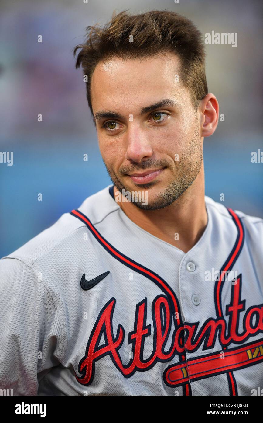 LOS ANGELES, CA - AUGUST 31: Atlanta Braves first baseman Matt Olson ...