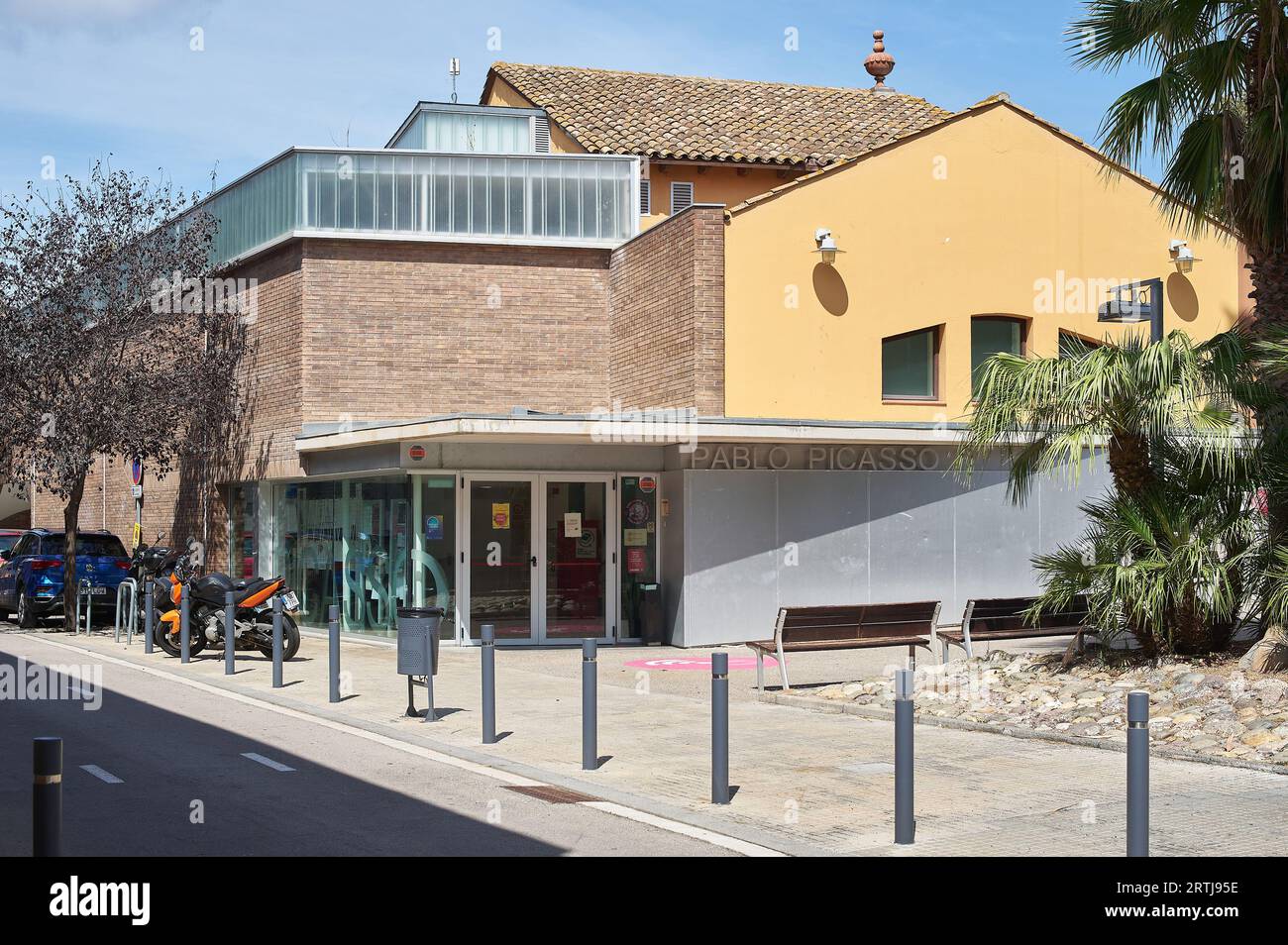 Stage design by pablo picasso hi-res stock photography and images - Alamy