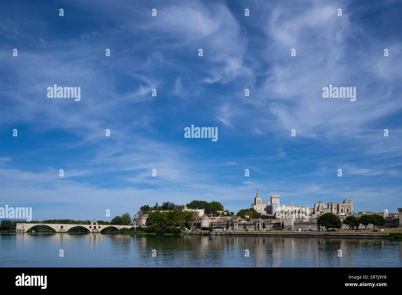 AVIGNON RAMPARTS AND CITY WALL AND PALACE FROM ACROSS THE RHONE Stock ...