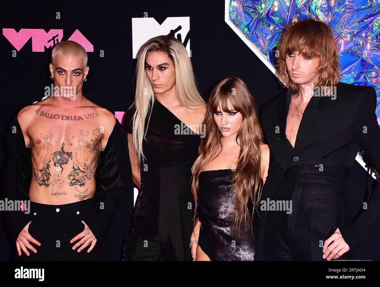 Photo by: Patricia Schlein/STAR MAX/IPx 2023 9/12/23 (L-R) Ethan Torchio, Victoria De Angelis ...